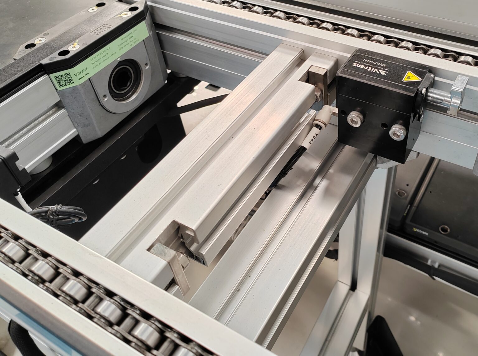 AC2/H Roller Chain Conveyor//Free Flow Conveyor - Vitrans
