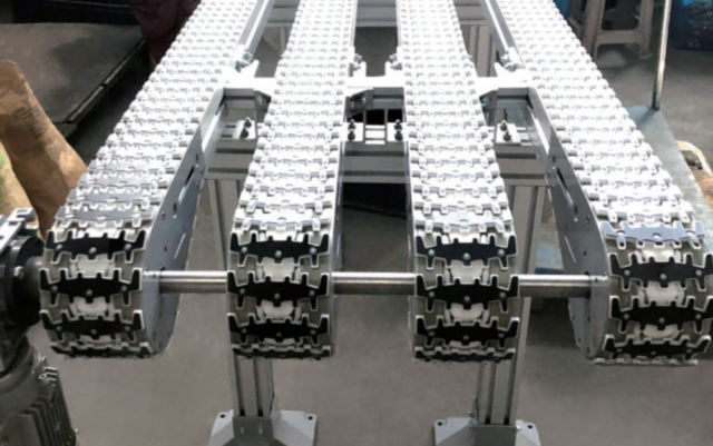 Vitrans Flexible Chain Conveyor - Vitrans